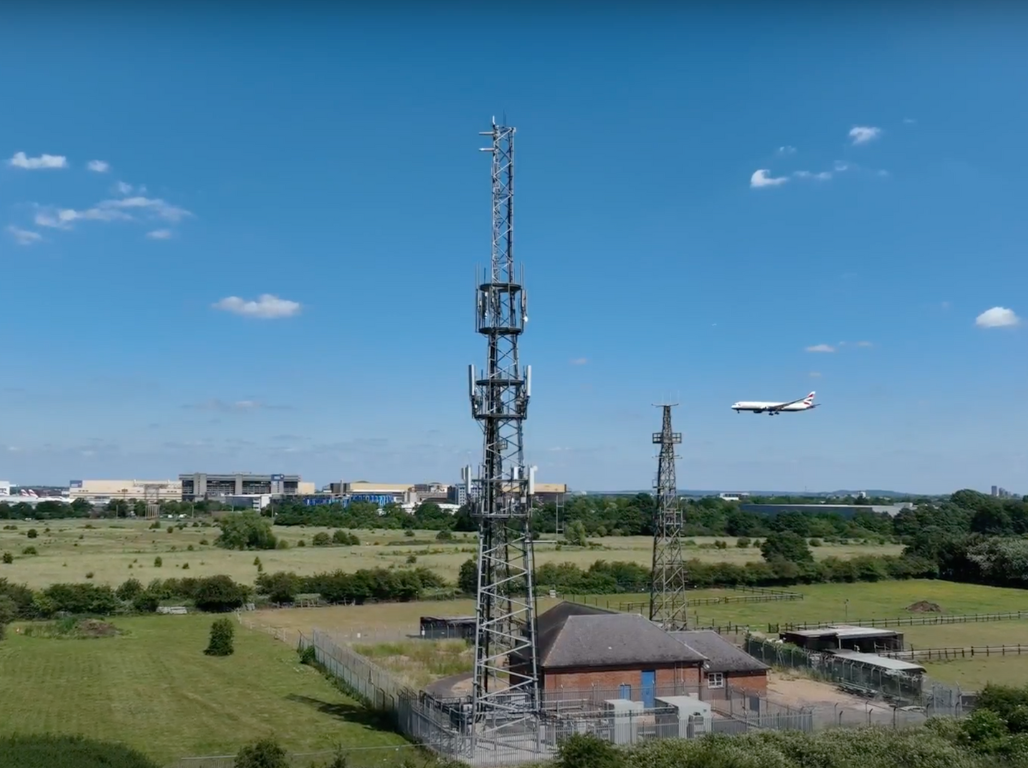 STATE OF THE ART TOWER AT HEATHROW - Shared Access
